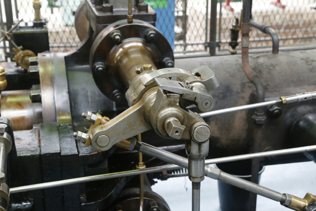 Hydraulic Pump Identification 101 - Metalphoto of Cincinnati